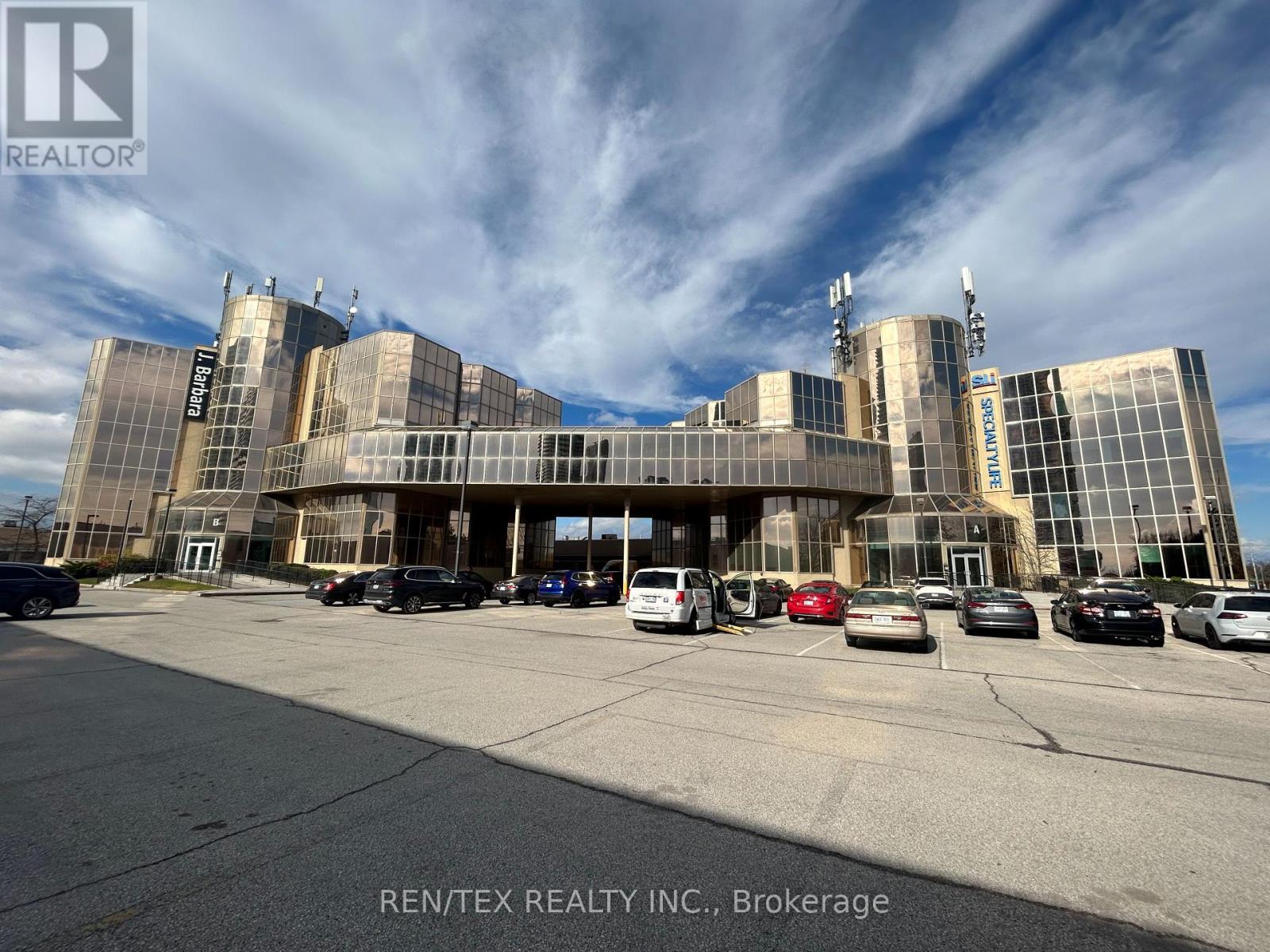 For lease: 301 - 8000 JANE STREET, Vaughan (Vaughan Corporate Centre ...