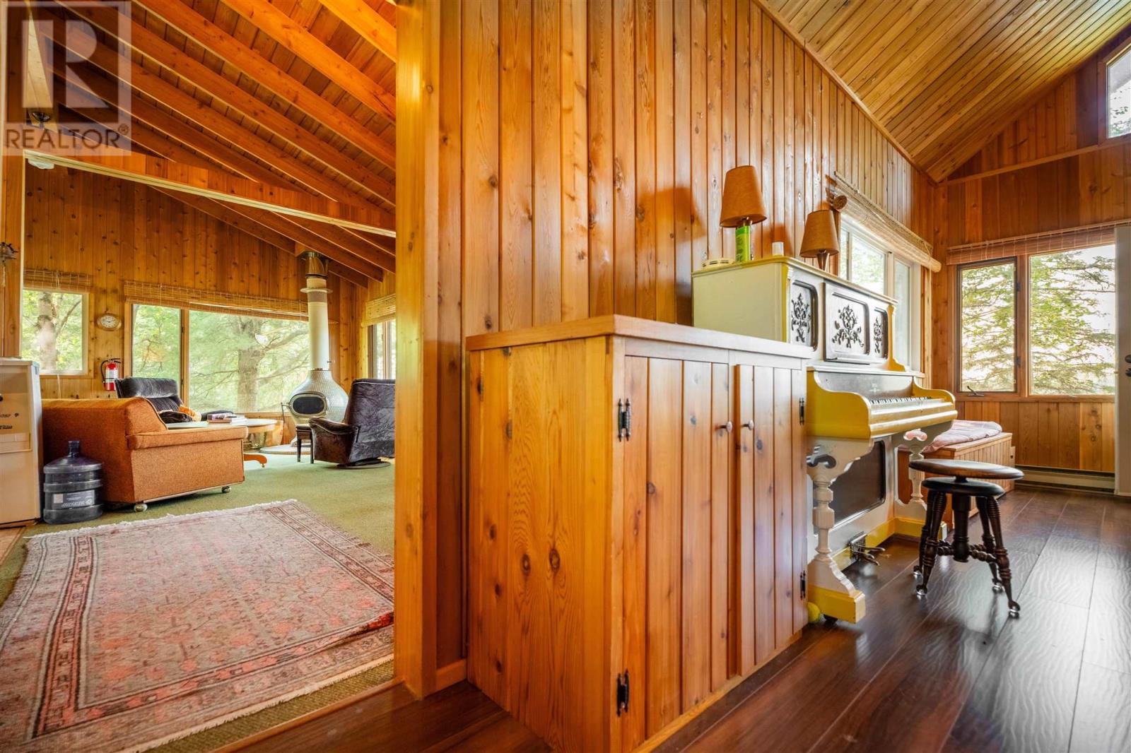 For sale: S986 Winnipeg River, Minaki, Ontario P0X1J0 - TB240805 ...