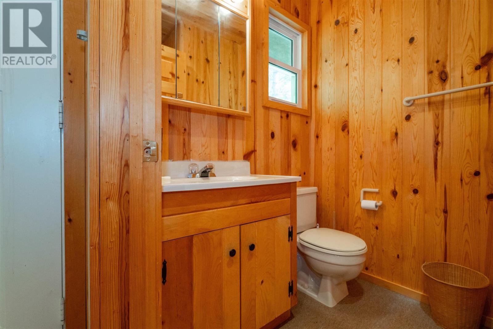 For sale: S986 Winnipeg River, Minaki, Ontario P0X1J0 - TB240805 ...