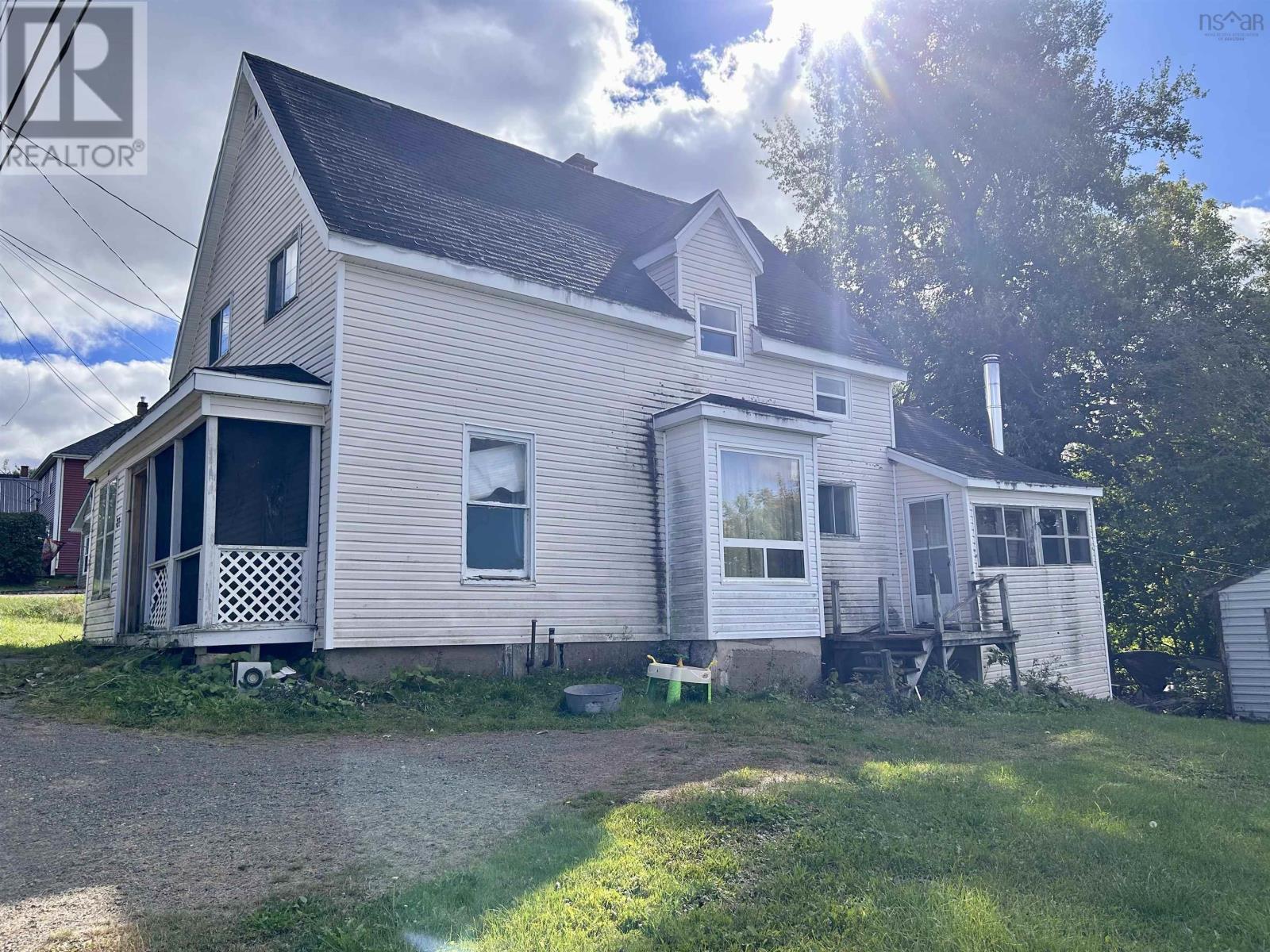 27 Mechanic Street, Springhill, Nova Scotia B0M1X0 | REALTOR.ca
