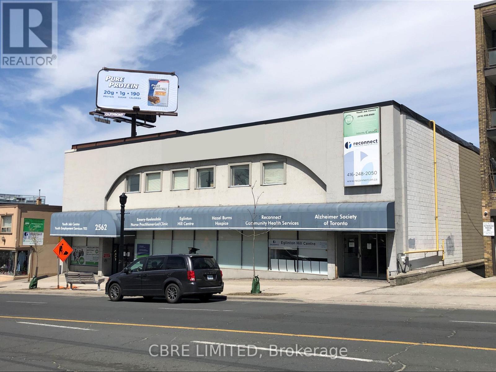 For lease: 201 - 2562 EGLINTON AVENUE W, Toronto (Keelesdale-Eglinton West), Ontario M6M1T4 ...