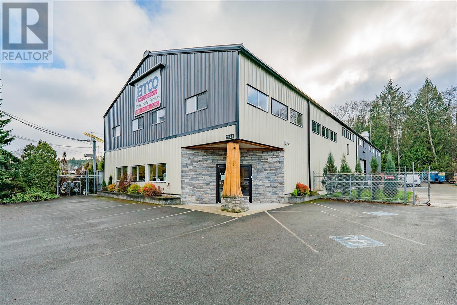 For sale: 7431 Industrial Rd, Lantzville, British Columbia V0R2H0 ...