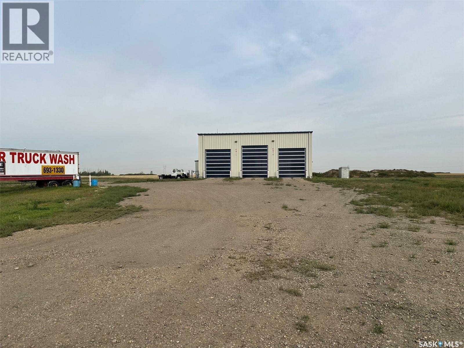 For sale: 620 N Service ROAD W, Moose Jaw, Saskatchewan S6H7K7 ...