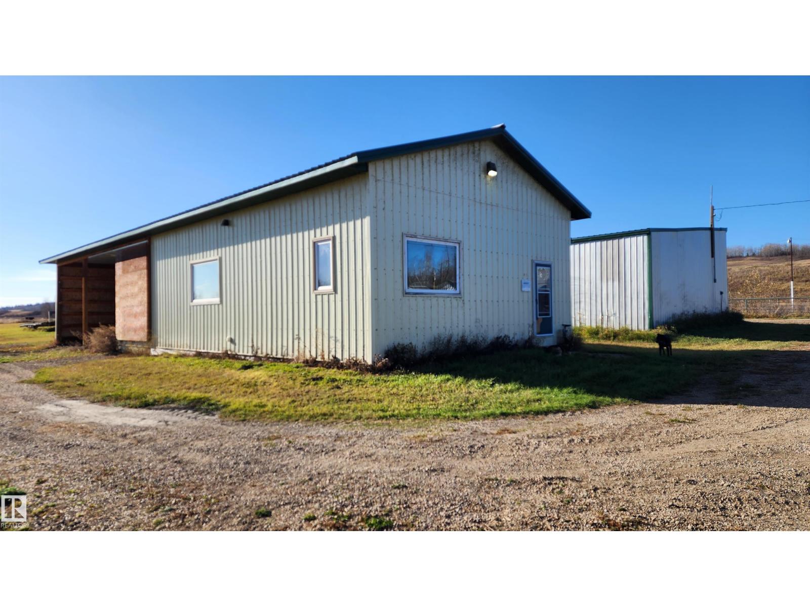 For sale: 7308 Twp Rd 562, Rural St. Paul County, Alberta T0A1A0 ...