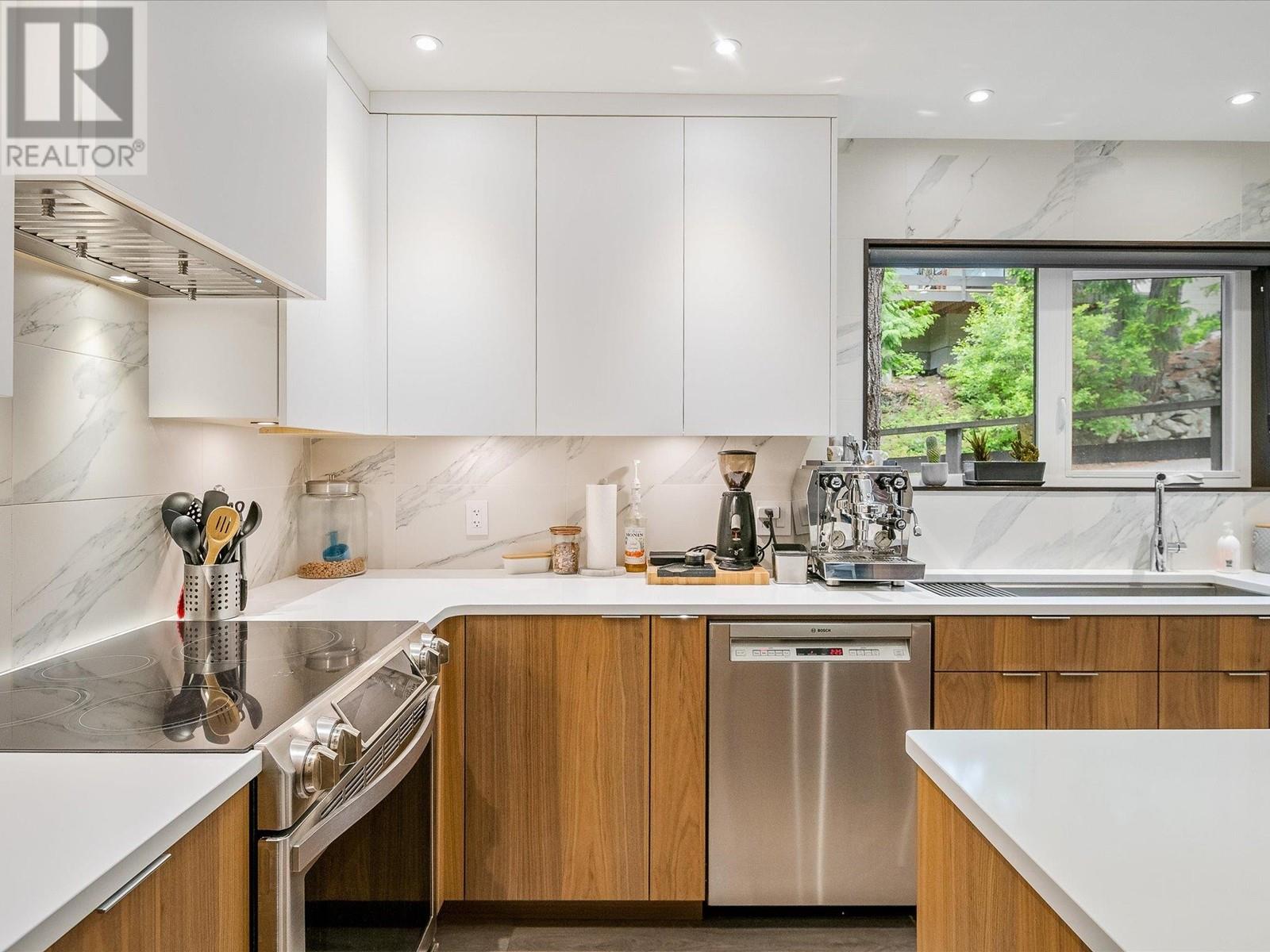 For sale: 25 6125 EAGLE DRIVE, Whistler, British Columbia V8E0W3 ...