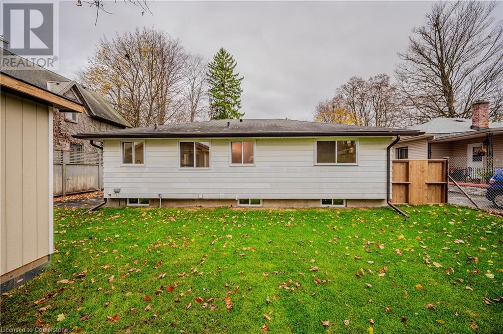 For sale: 53 OAK Street, Cambridge, Ontario N1R4L1 - 40679558 | REALTOR.ca