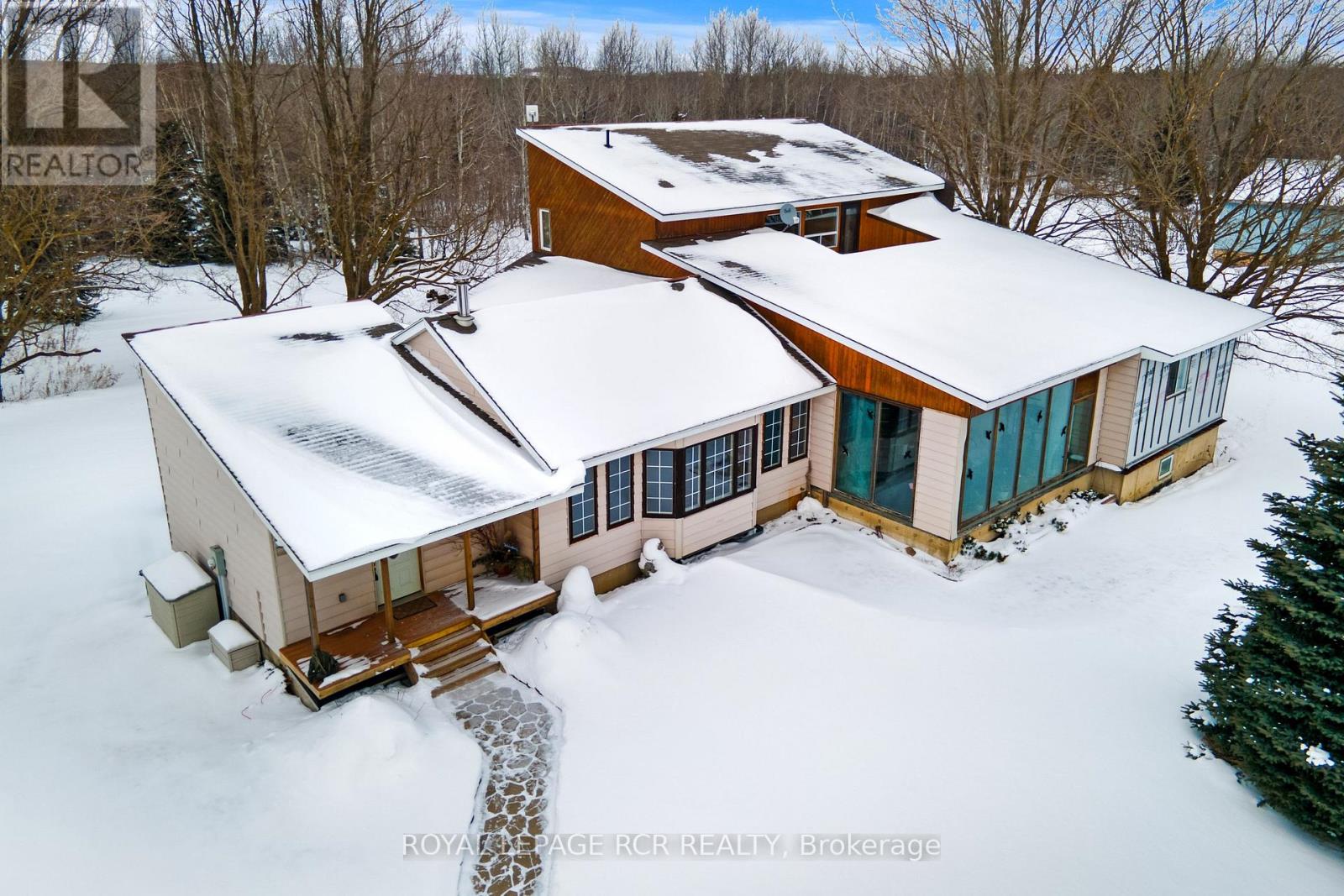 For sale: 595133 BLIND LINE, Mono, Ontario L9W5N4 - X11914967 | REALTOR.ca