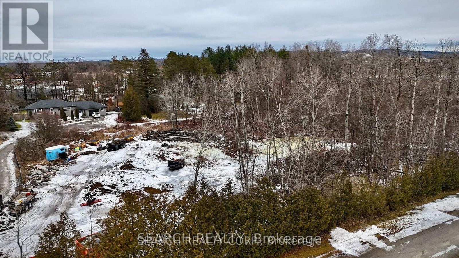 For sale: 20036 HIGHWAY 11, King, Ontario L3Z2B6 - N11915860 | REALTOR.ca