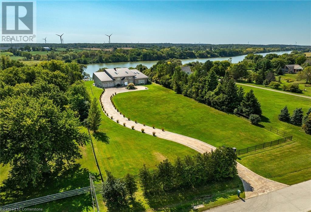 À vendre : 21 RIVERSIDE Drive, Cayuga, Ontario N0A1E0 - 40689652 ...