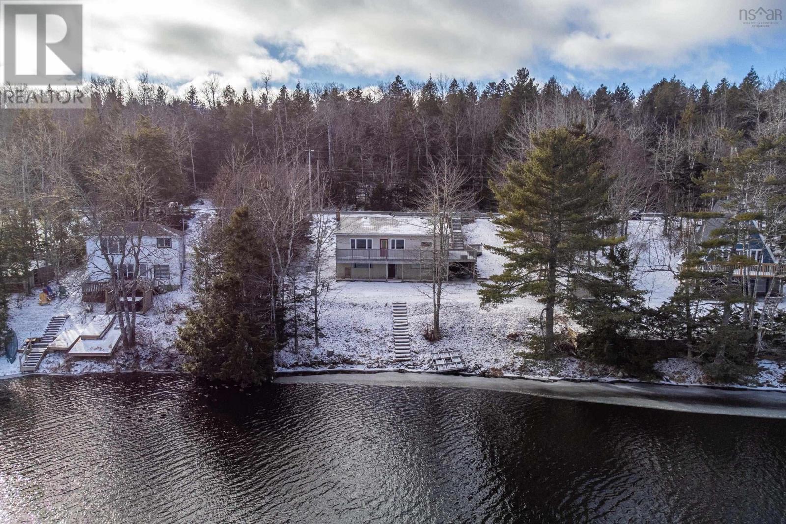 For sale: 188 Tucker Lake Road, Beaver Bank, Nova Scotia B4G1C3 ...