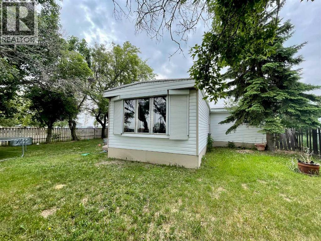 For sale: 108 5 Street, Cadogan, Alberta T0B3A0 - A2060541 | REALTOR.ca