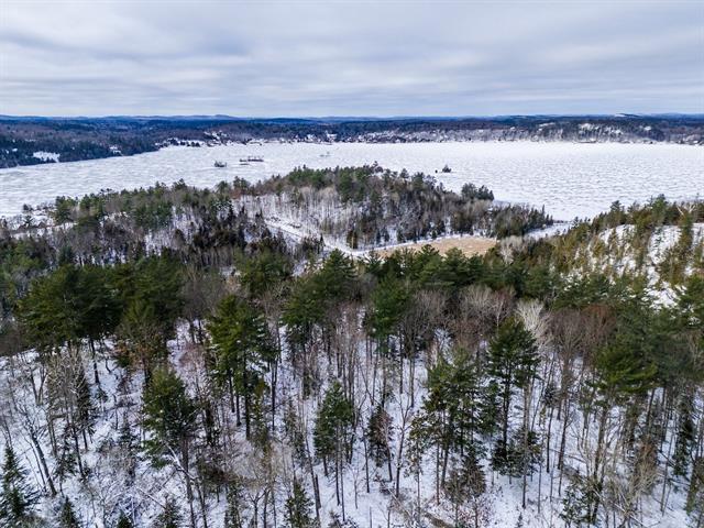 For sale: Mtée du Lac, Lac-Sainte-Marie, Quebec J0X1Z0 - 18737918 ...