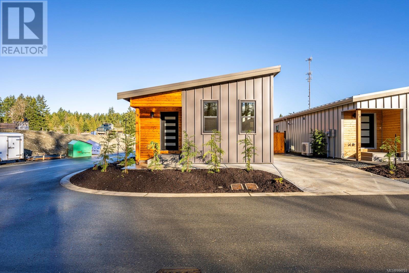 For sale: 20 3025 Royston Rd, Cumberland, British Columbia V0R1S0 ...