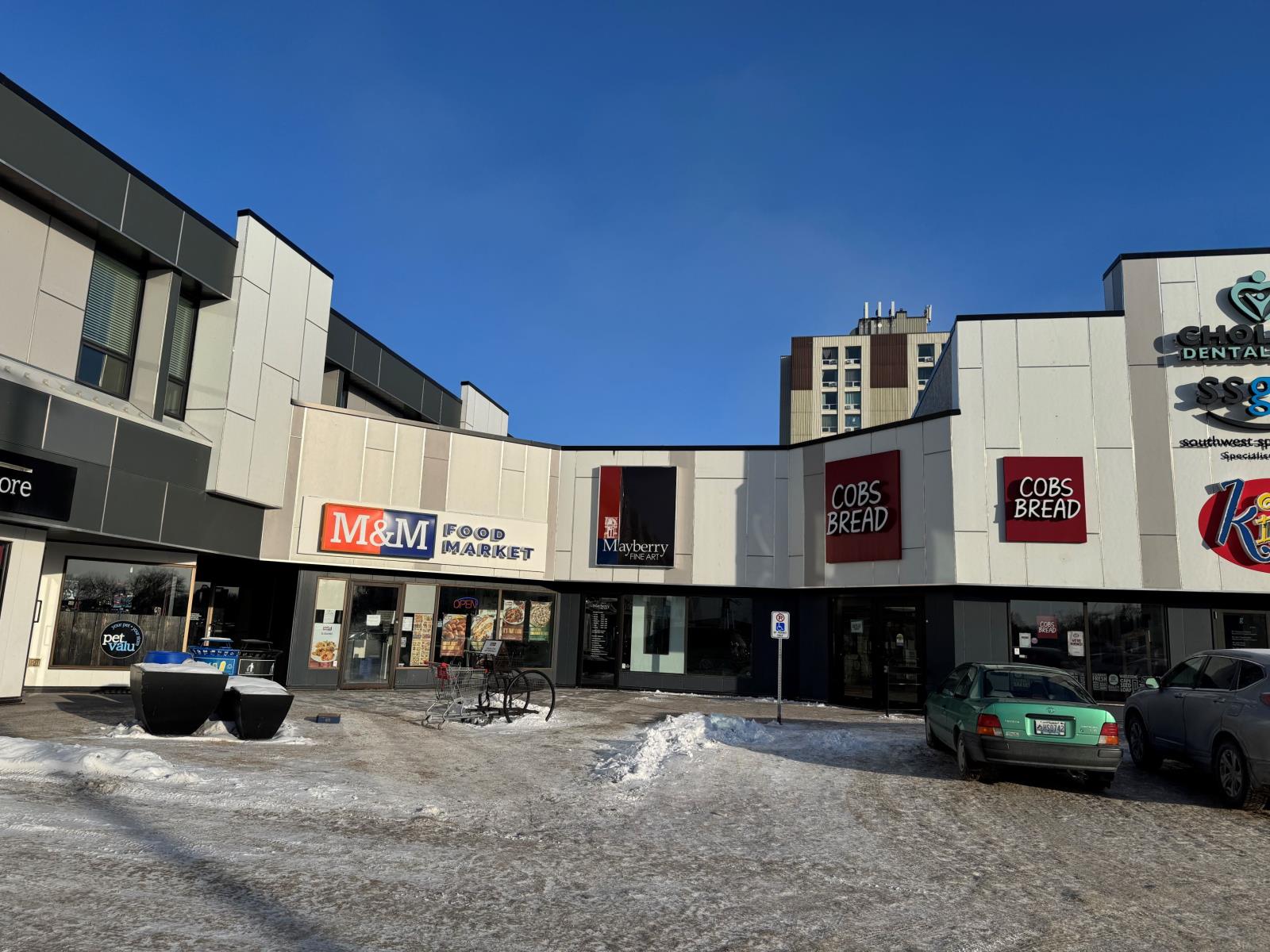 For lease: 2025 Corydon Avenue, Winnipeg, Manitoba R3M0W3 ...