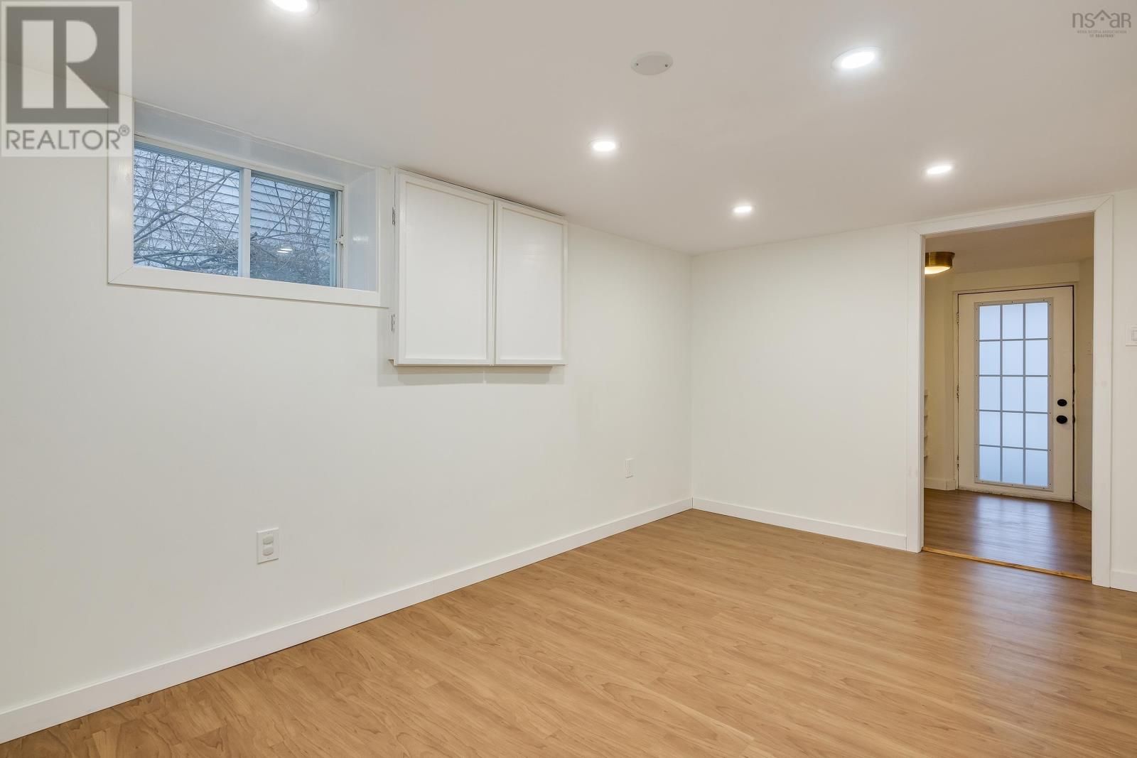 33 Fenwood Road, Halifax, Nova Scotia B3N1G9 | REALTOR.ca