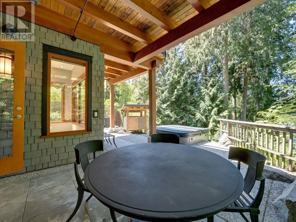 For sale: 5950 TILLICUM BAY ROAD, Sechelt, British Columbia V7Z0C7 ...