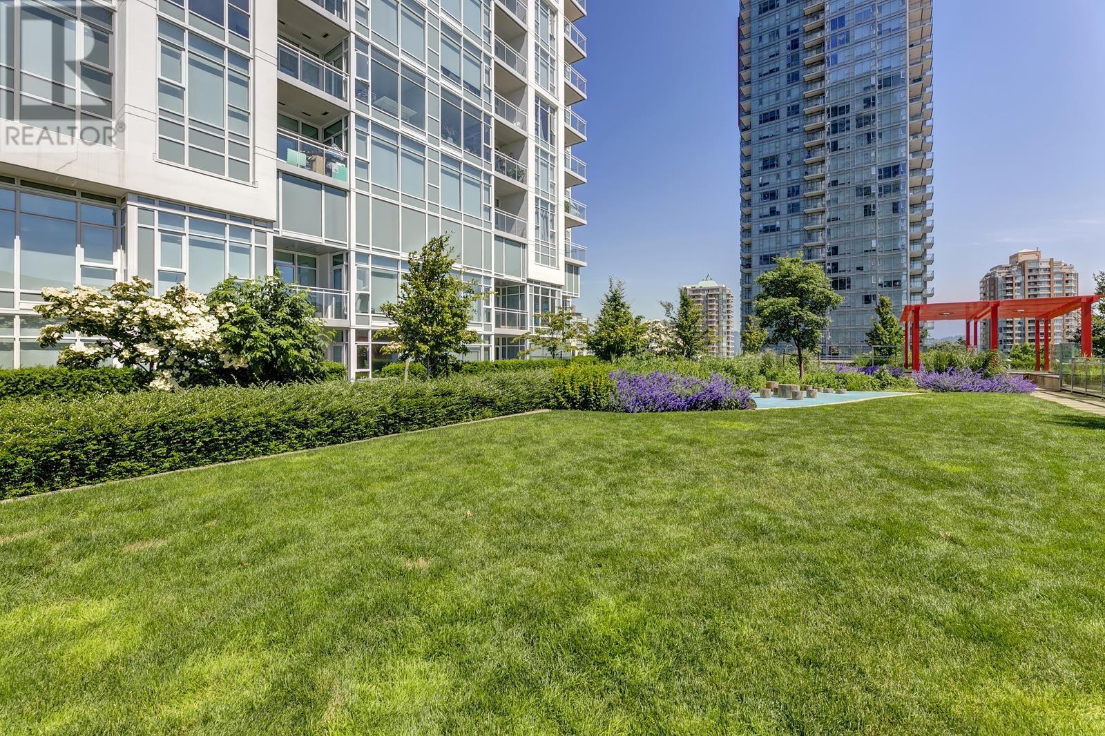 For sale: 1010 6098 STATION STREET, Burnaby, British Columbia V5H0H4 ...