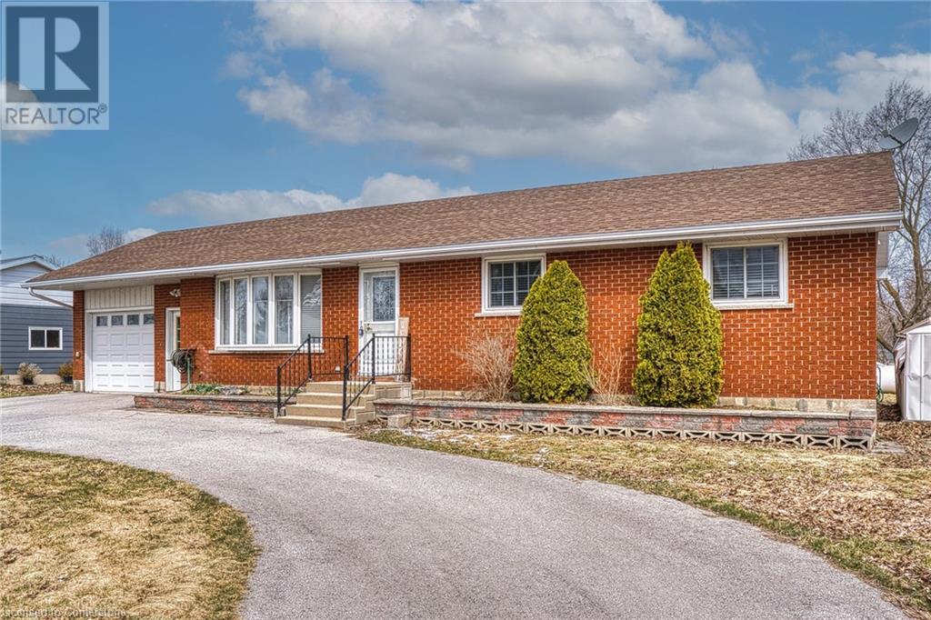 For sale: 26 THOMAS Street, Arran-Elderslie, Ontario N0H1A0 - 40694649 ...