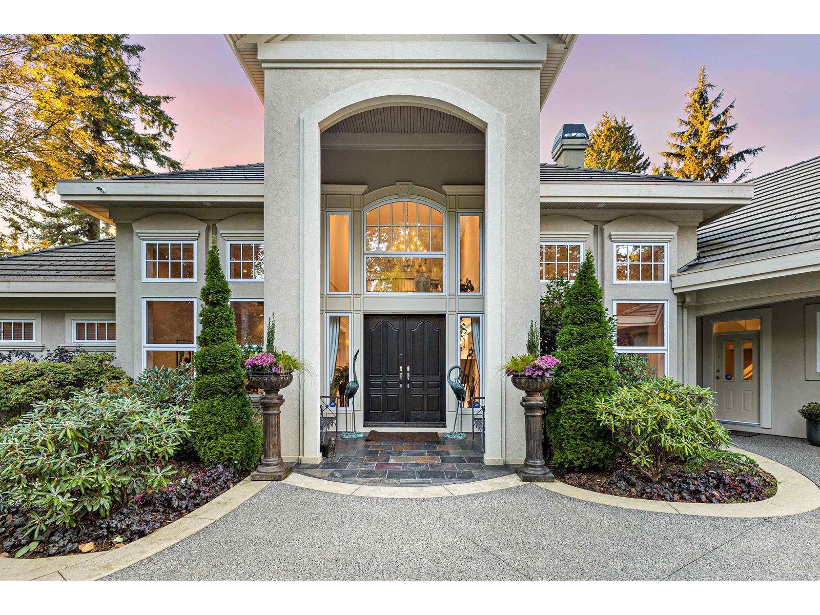 For sale: 13375 CRESCENT ROAD, Surrey, British Columbia V4P1J5 ...