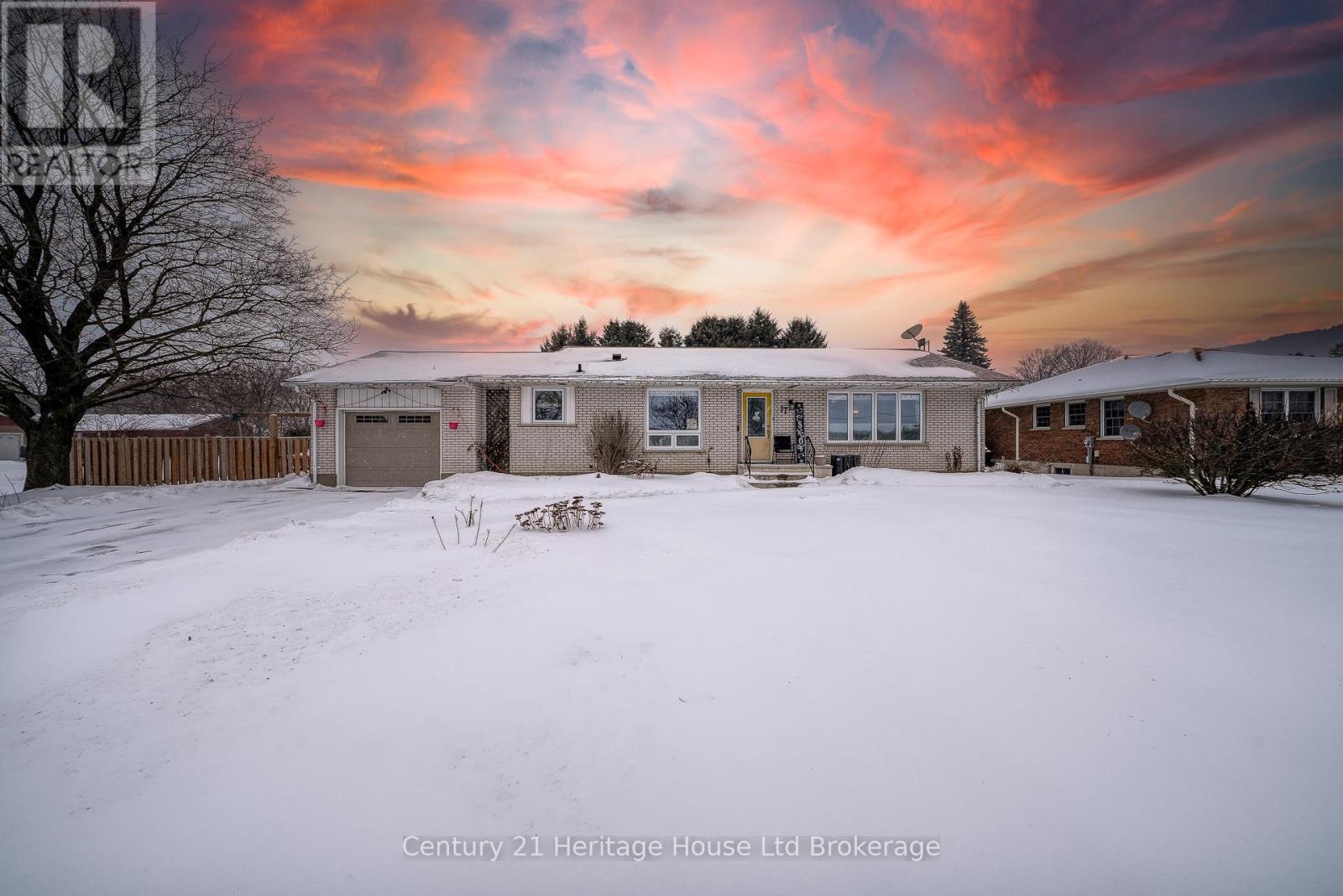 À vendre : 17 WALLACE CRESCENT, Zorra (Embro), Ontario N0J1J0 ...