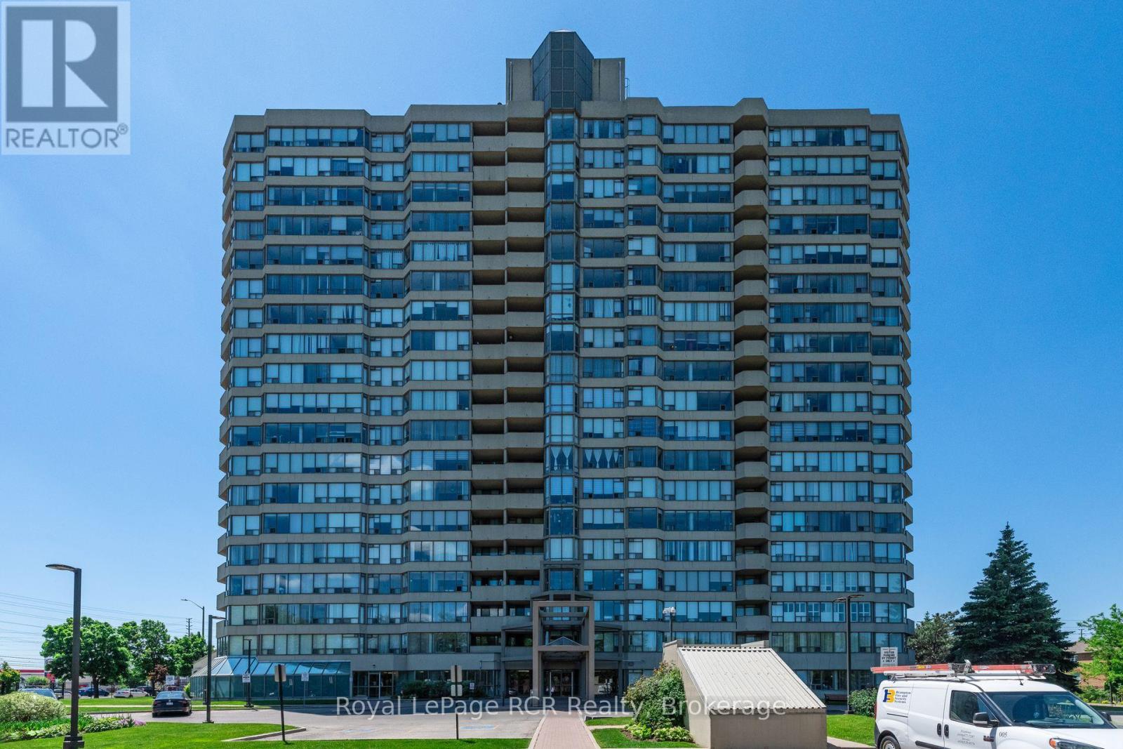 À vendre : 209 - 700 CONSTELLATION DRIVE, Mississauga (Hurontario ...