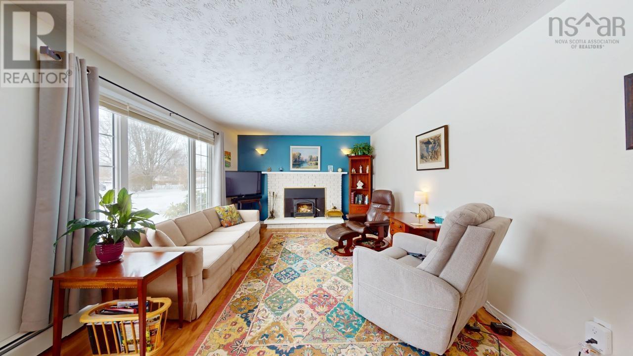 58 Old Farm Lane, New Minas, Nova Scotia B4N4K8 | REALTOR.ca