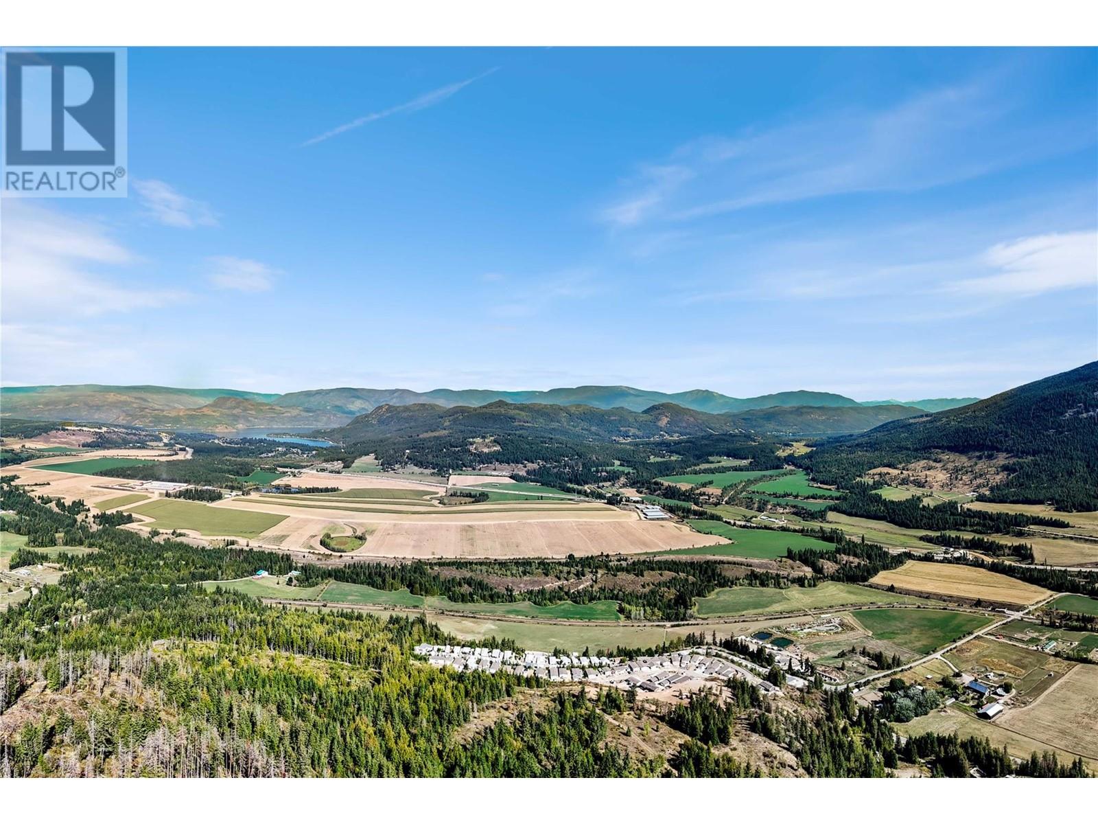 For sale: 1885 Tappen Notch Hill Road Unit# 87, Tappen, British ...