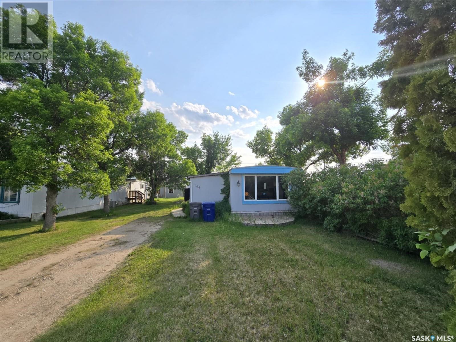 À vendre : 106 Larch STREET, Caronport, Saskatchewan S0H0S0 - SK996582 ...