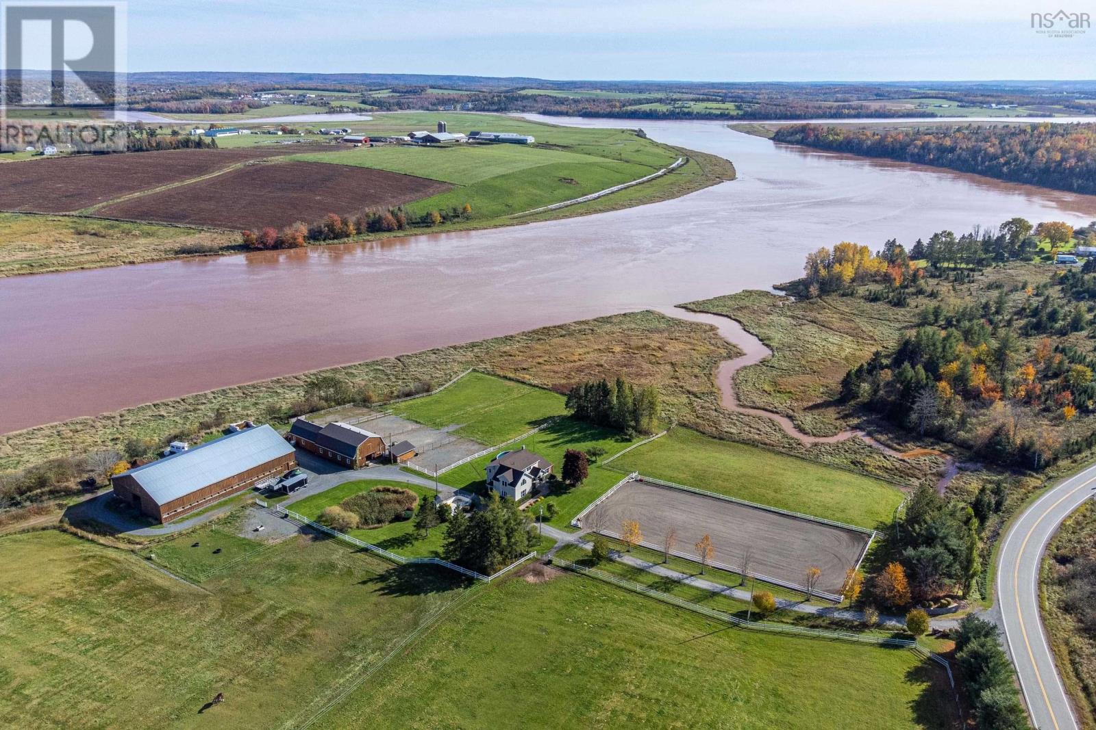 À vendre : 13155 Highway 215, Rines Creek, Nouvelle-Écosse B0N2H0 ...