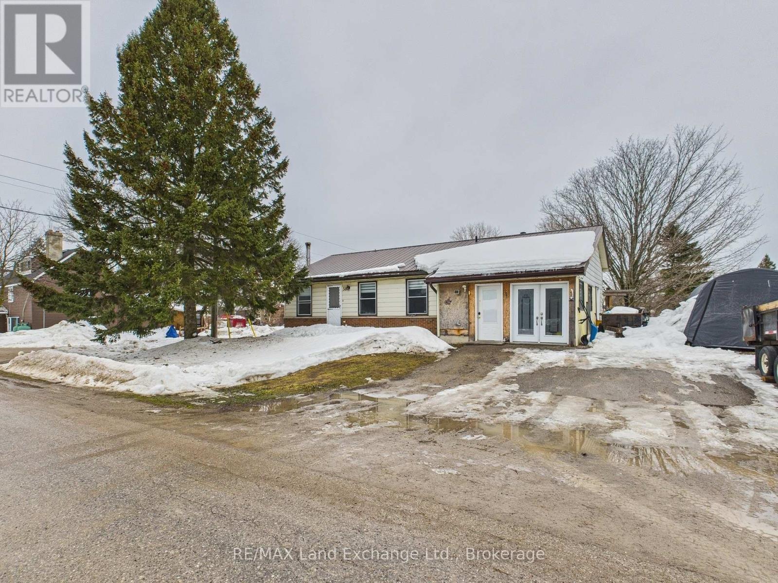 For sale: 58 ALBERT STREET, Ashfield-Colborne-Wawanosh (West Wawanosh), Ontario N0M1R0 ...