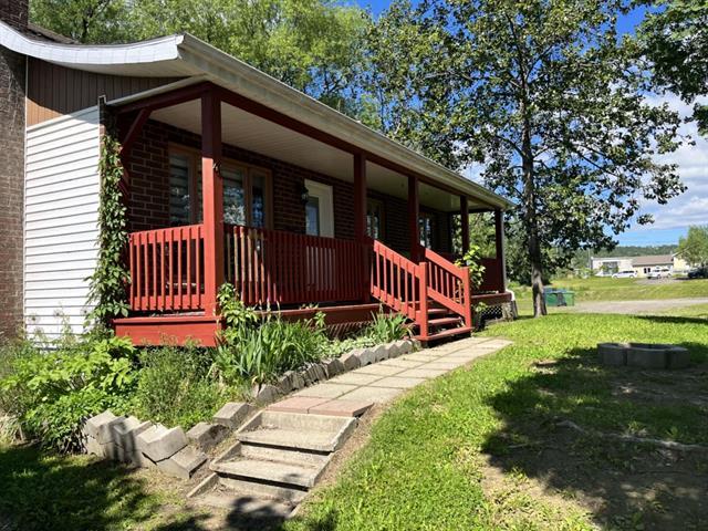 For sale: 41 Rue des Forges, Amqui, Quebec G5J3A5 - 13952700 | REALTOR.ca