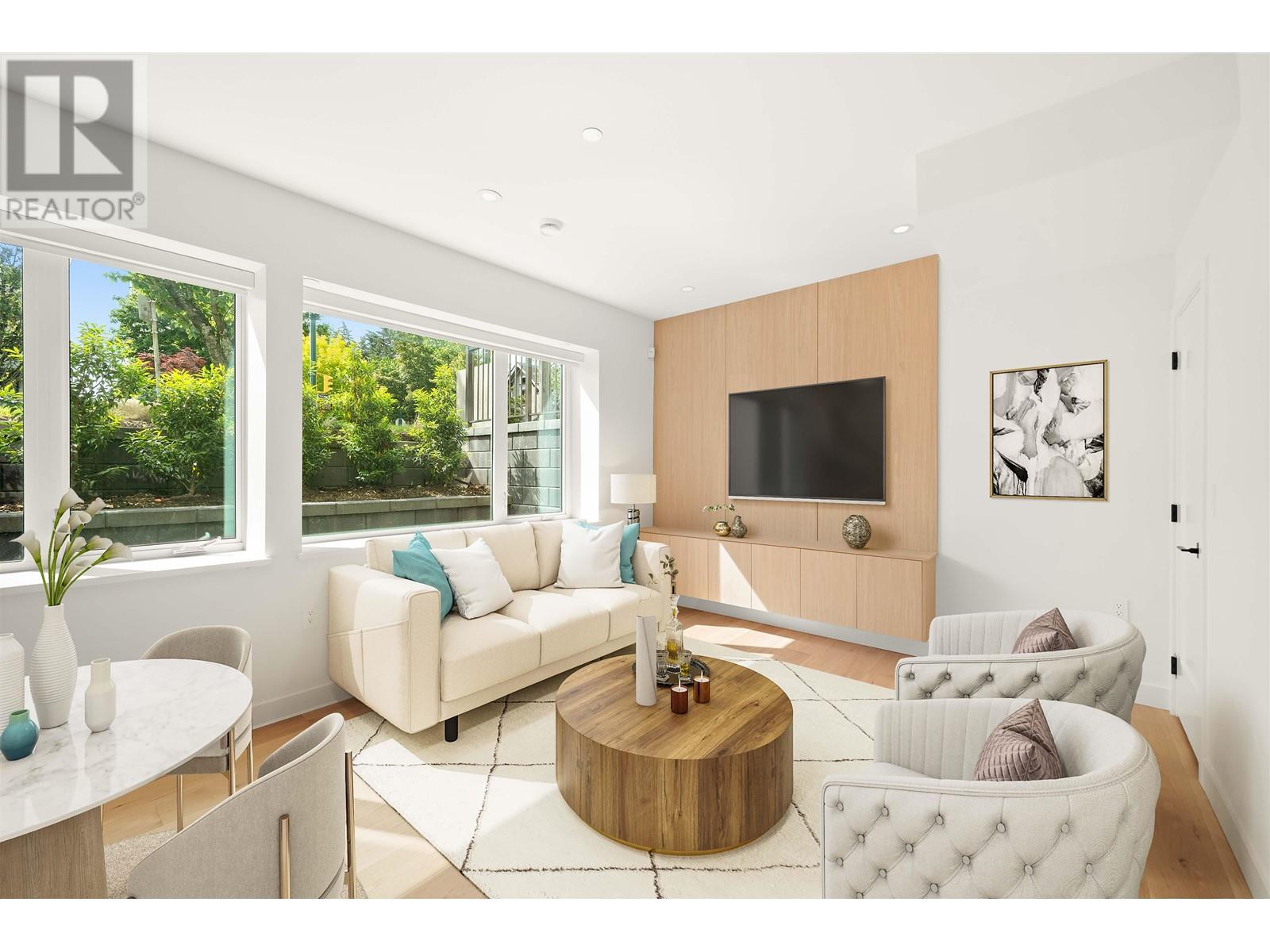 For sale: 2408 VICTORIA DRIVE, Vancouver, British Columbia V5N1T8 ...