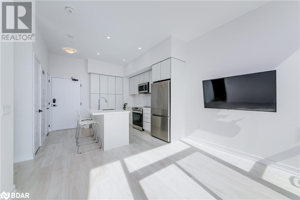 À vendre : 415 SEA RAY Avenue Unit# 402, Innisfil, Ontario L9S0R5 ...