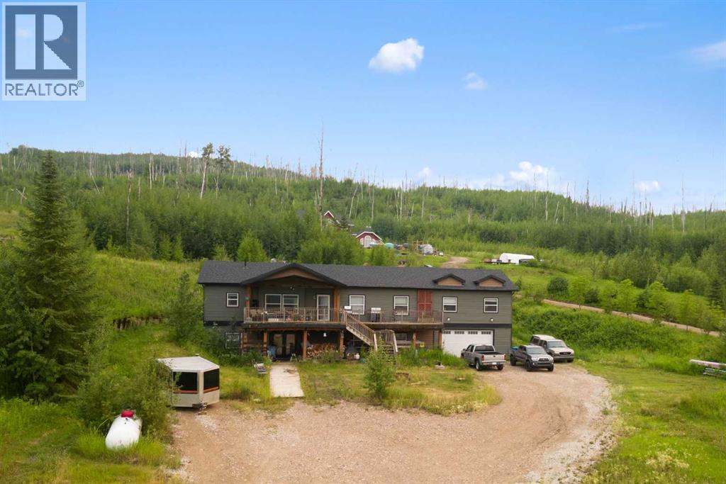 For sale: 5627 Draper Road, Fort McMurray, Alberta T9H0K7 - A2180430 ...