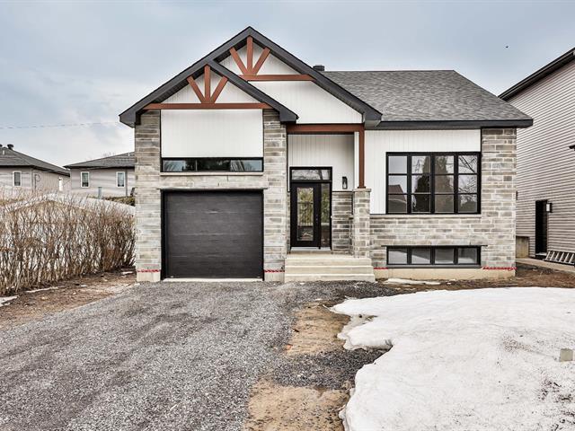 For sale: Rue du Faubourg, Saint-Jérôme, Quebec J5L0H9 - 27259103 ...