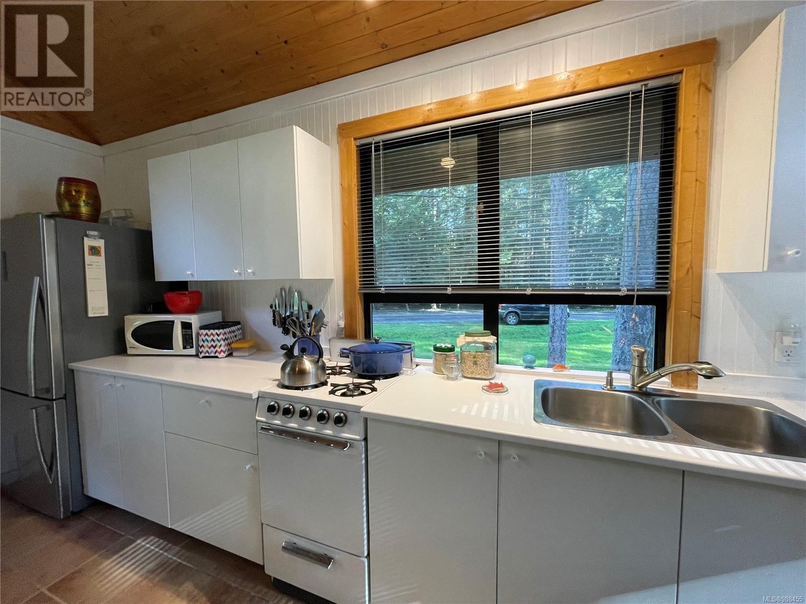 For sale: 685 Weathers Way, Mudge Island, British Columbia V0R1X0 ...