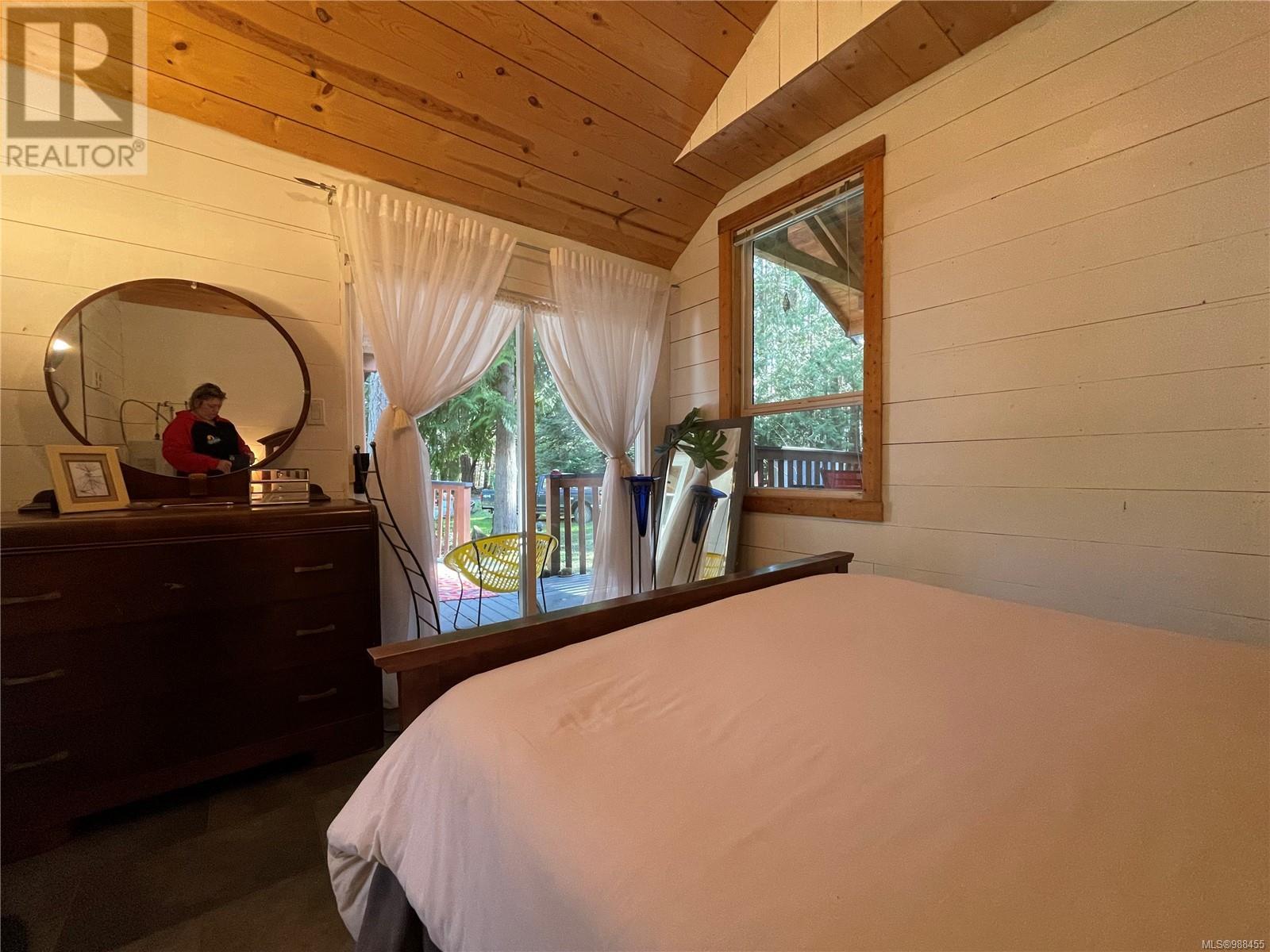 For sale: 685 Weathers Way, Mudge Island, British Columbia V0R1X0 ...