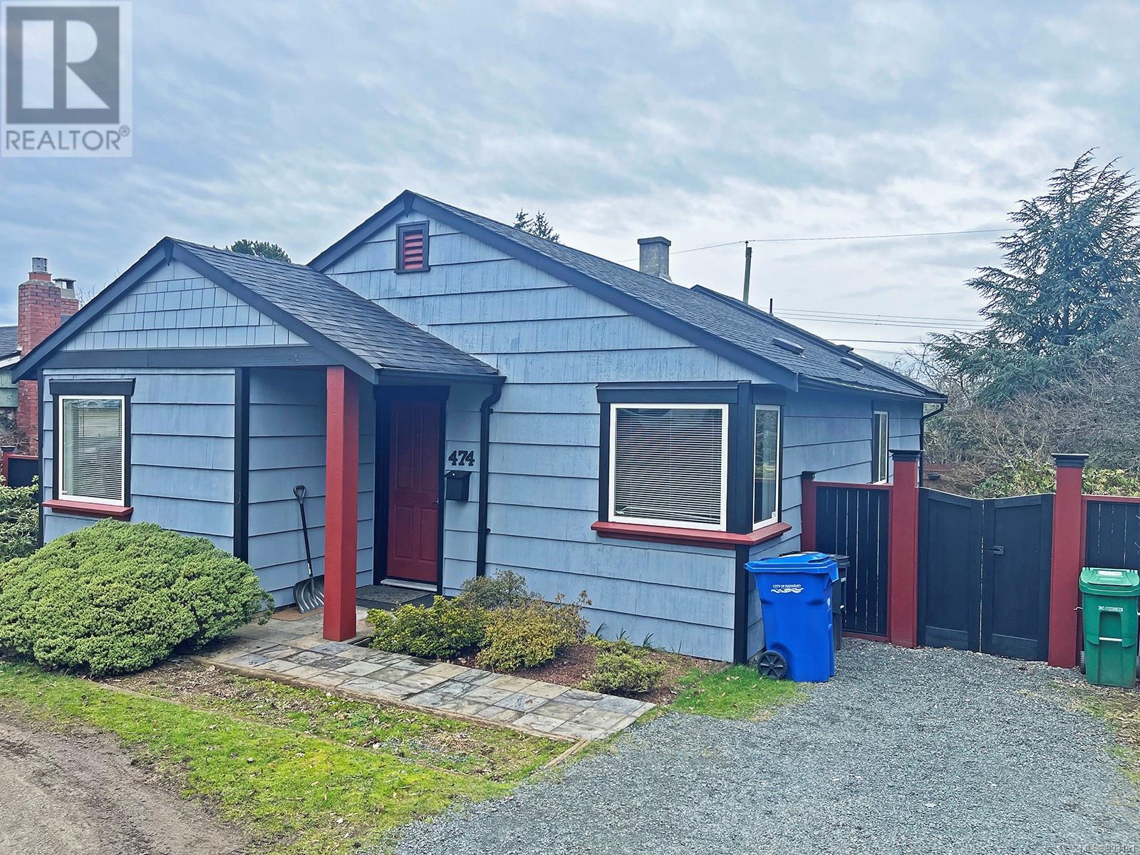 For sale: 474 & 486 Wakesiah Ave, Nanaimo, British Columbia V9R3K9 ...