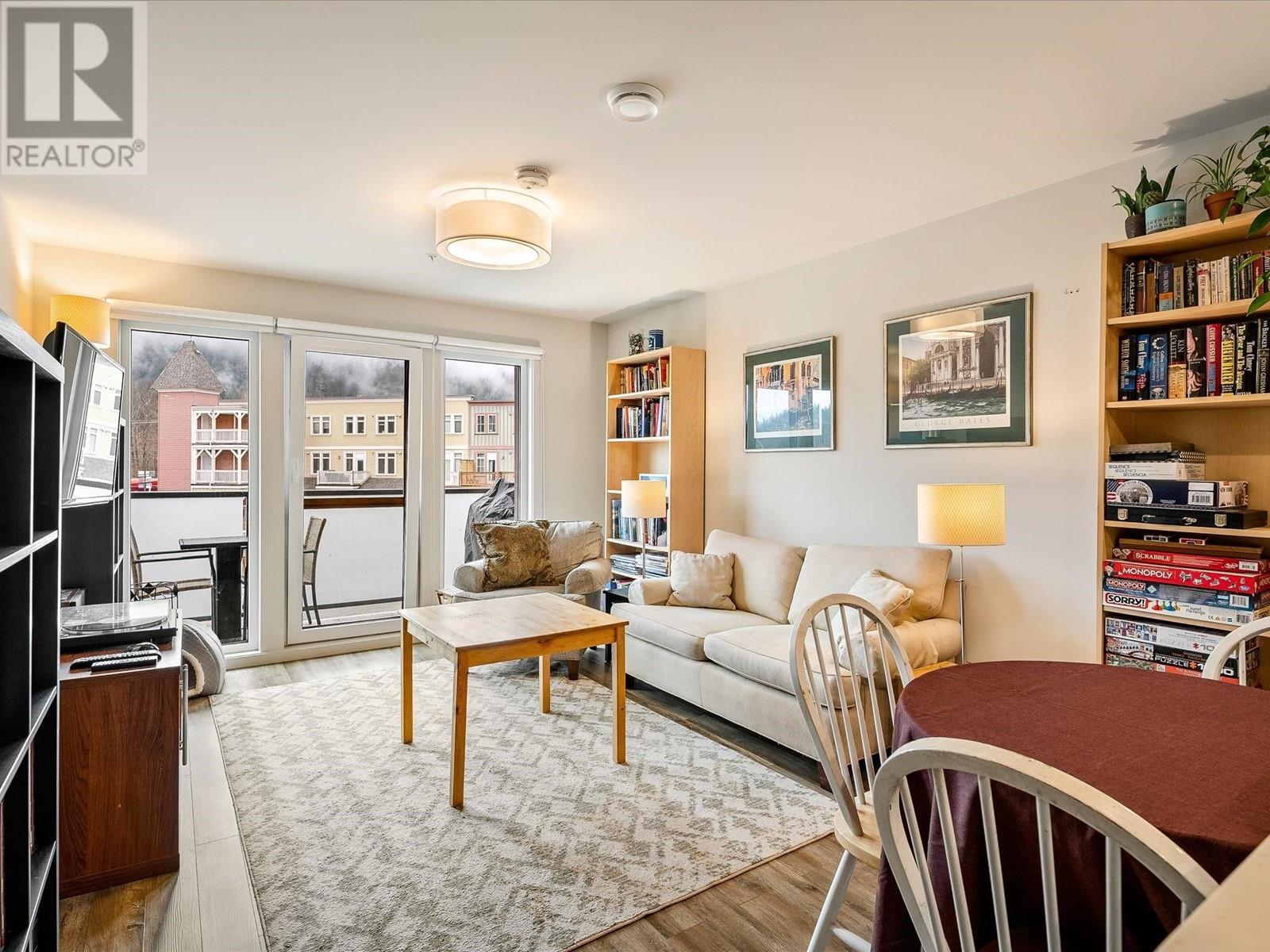 À vendre : 203 7350 CRABAPPLE COURT, Pemberton, Colombie-Britannique ...