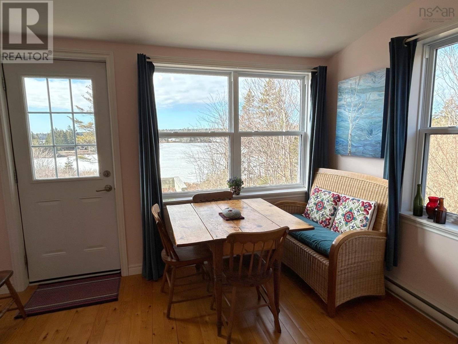 For sale: 27 Hennigar Lane, Bayswater, Nova Scotia B0J1T0 - 202503727 ...