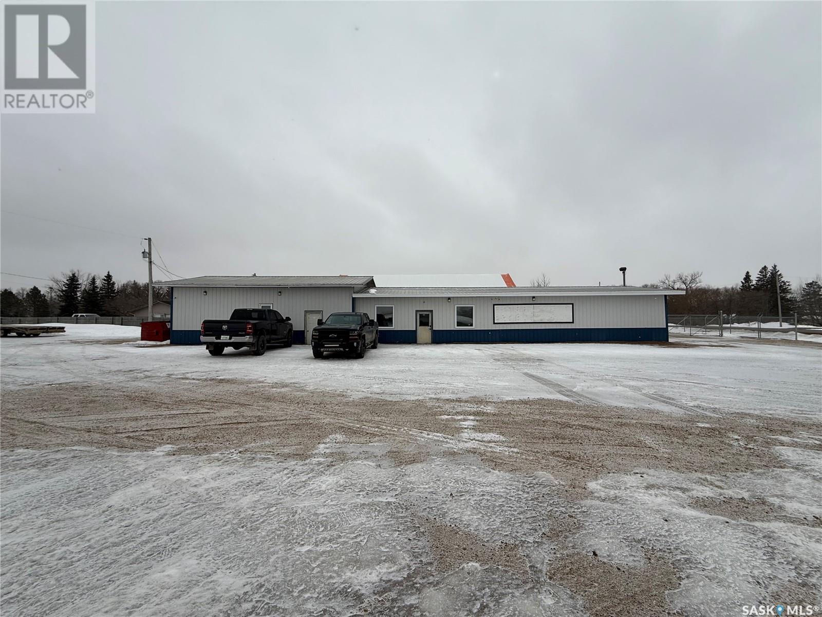 For sale: 1 Main STREET, Manor, Saskatchewan S0C1R0 - SK001917 | REALTOR.ca