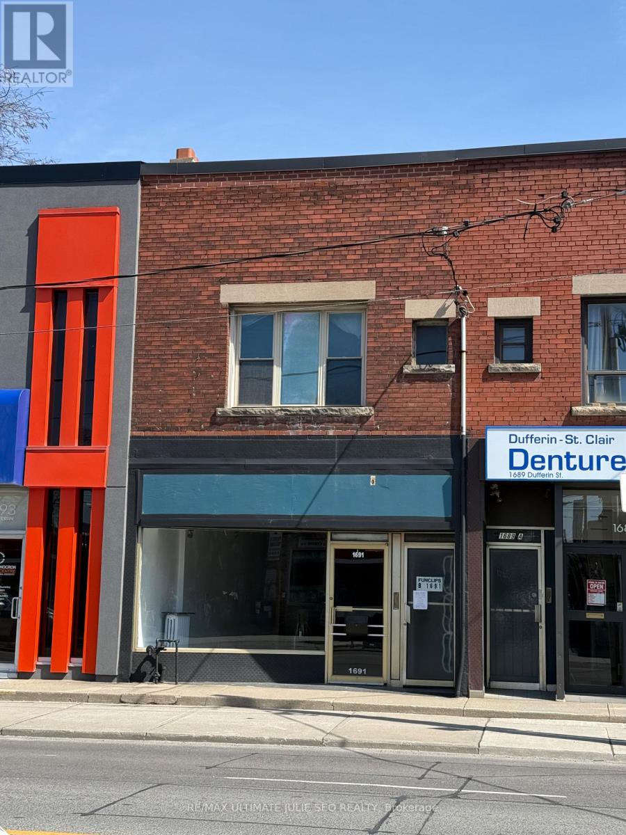 For sale: 1691 DUFFERIN STREET, Toronto (Oakwood Village), Ontario M6E3N9 - C12066407 | REALTOR.ca