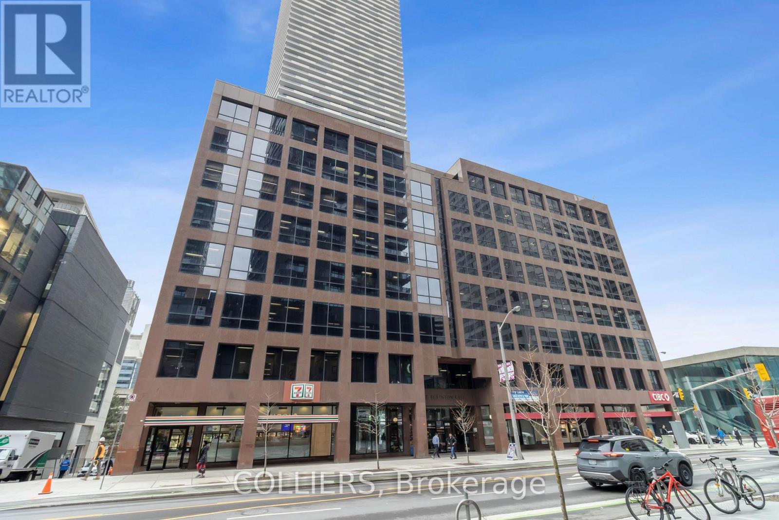 For lease: 416 - 1 EGLINTON AVENUE E, Toronto (Mount Pleasant West ...