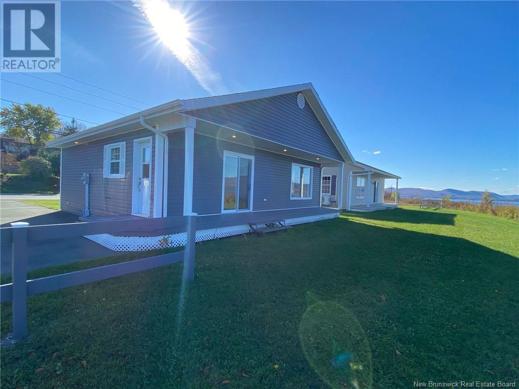 For sale: 267 Roseberry Street, Campbellton, New Brunswick E3N2G8 ...