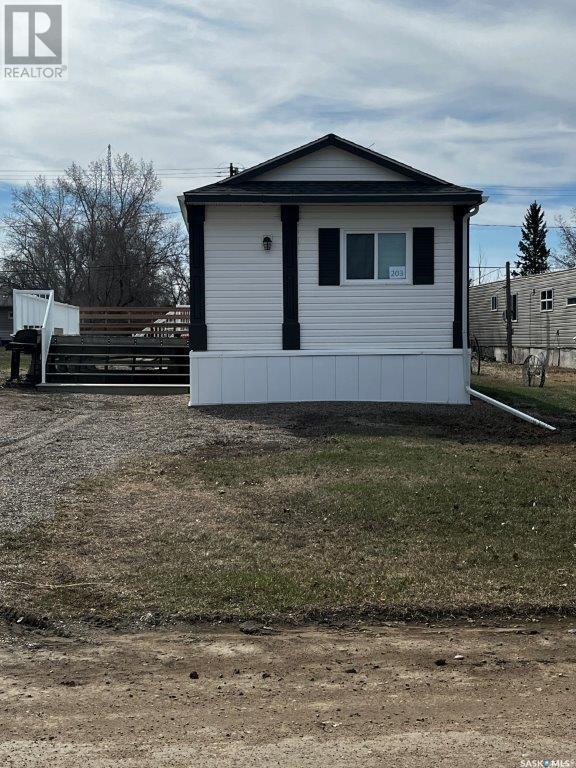 For sale: 203 4th AVENUE E, Coleville, Saskatchewan S0L0K0 - SK002373 ...