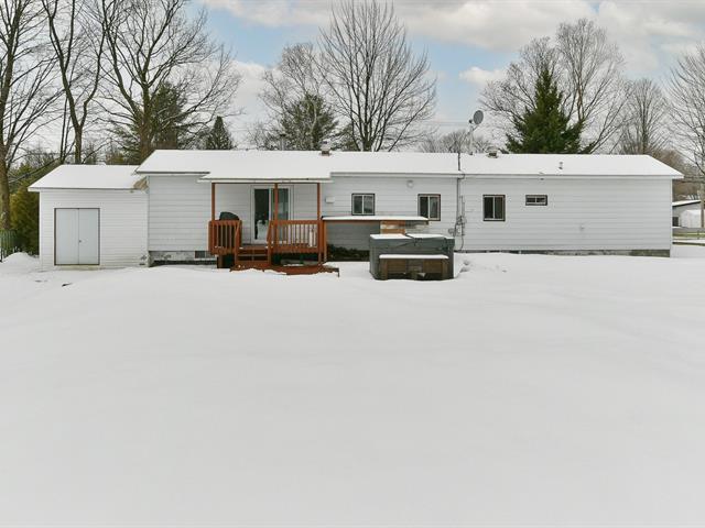 For sale: 1799 Route 335, Saint-Lin/Laurentides, Quebec J5M1Y3 ...