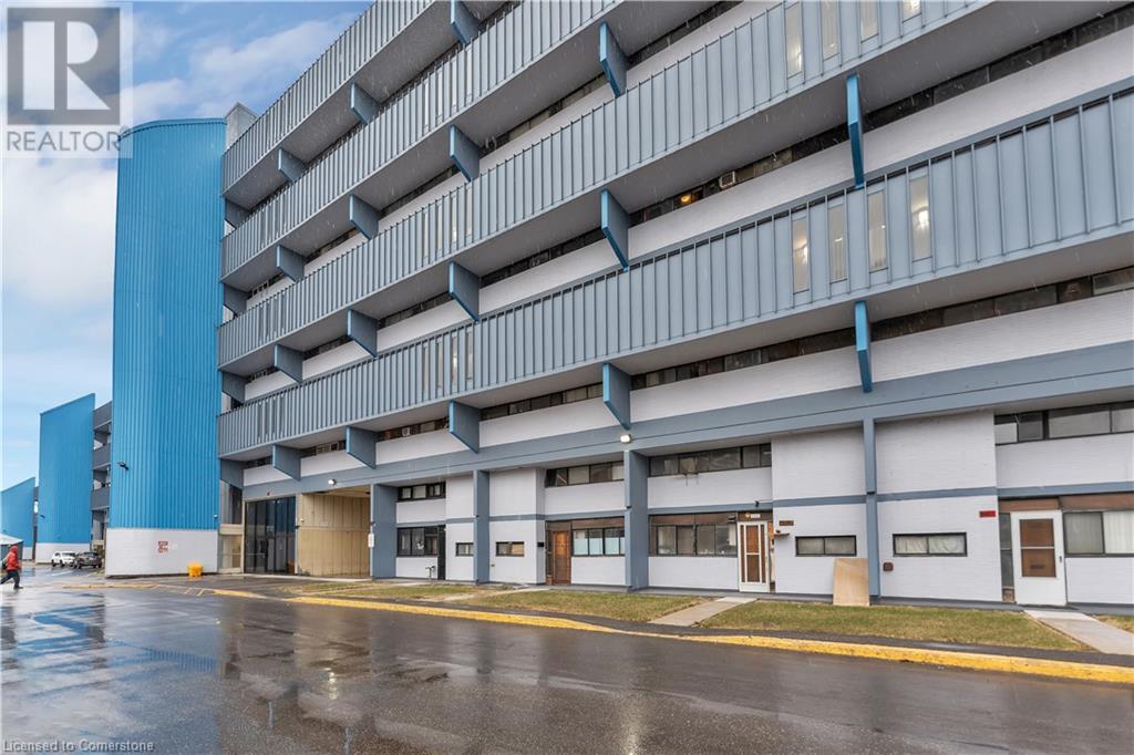 For sale: 4673 JANE Street Unit# 517, Toronto, Ontario M3N2L1 ...