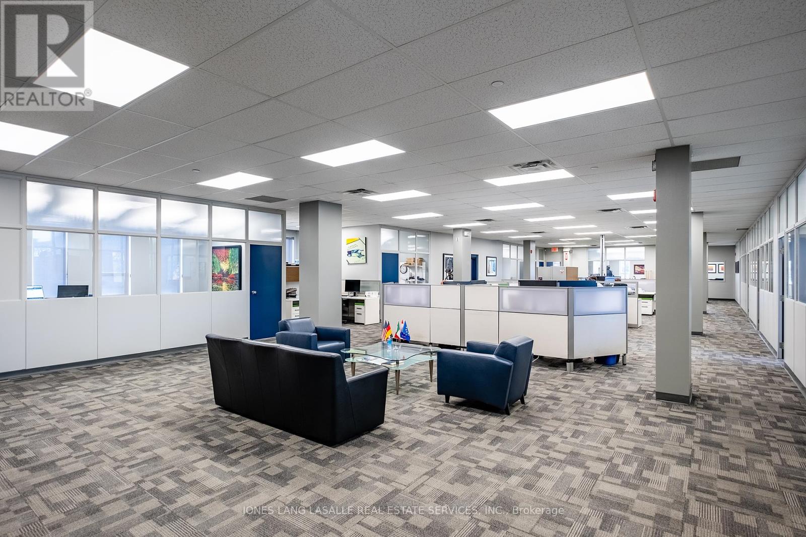 For lease: 530 MANITOU DRIVE, Kitchener, Ontario N2C1L3 - X12081715 ...