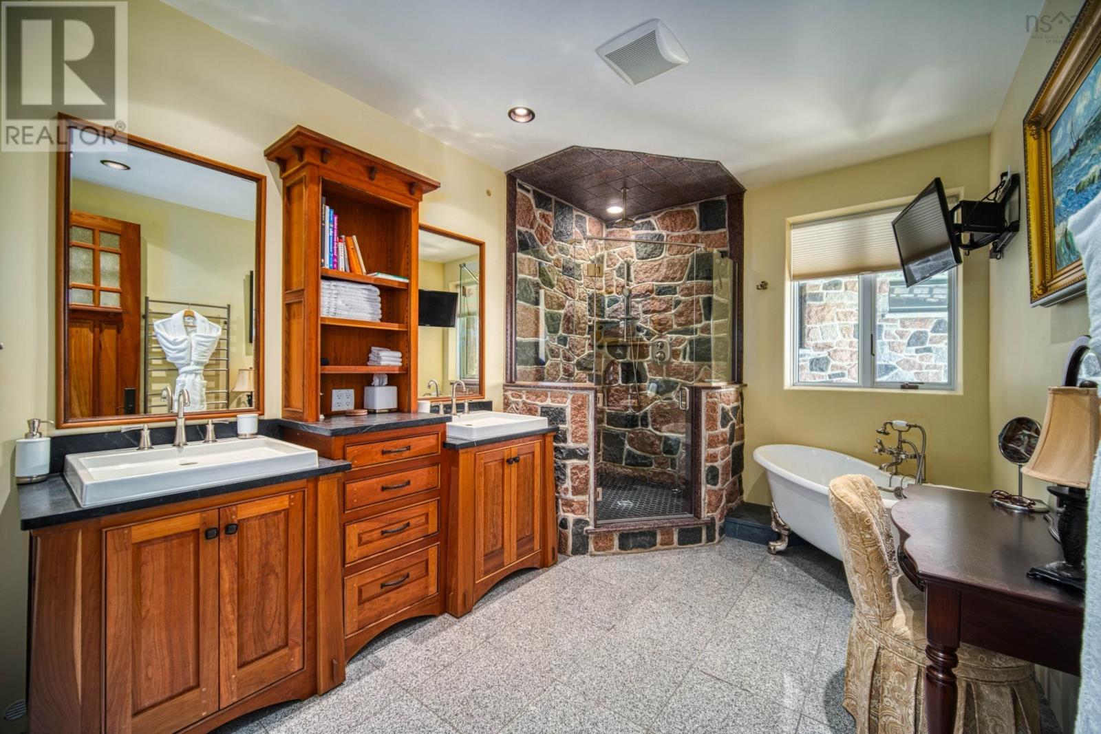 For sale: 126 Strum Island Way, Oakland, Nova Scotia B0J2E0 - 202508272 ...