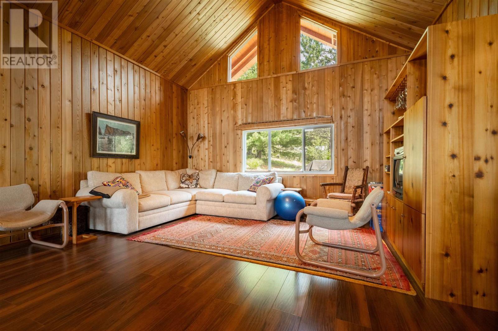 For sale: S986 Winnipeg River, Minaki, Ontario P0X1J0 - TB240805 ...